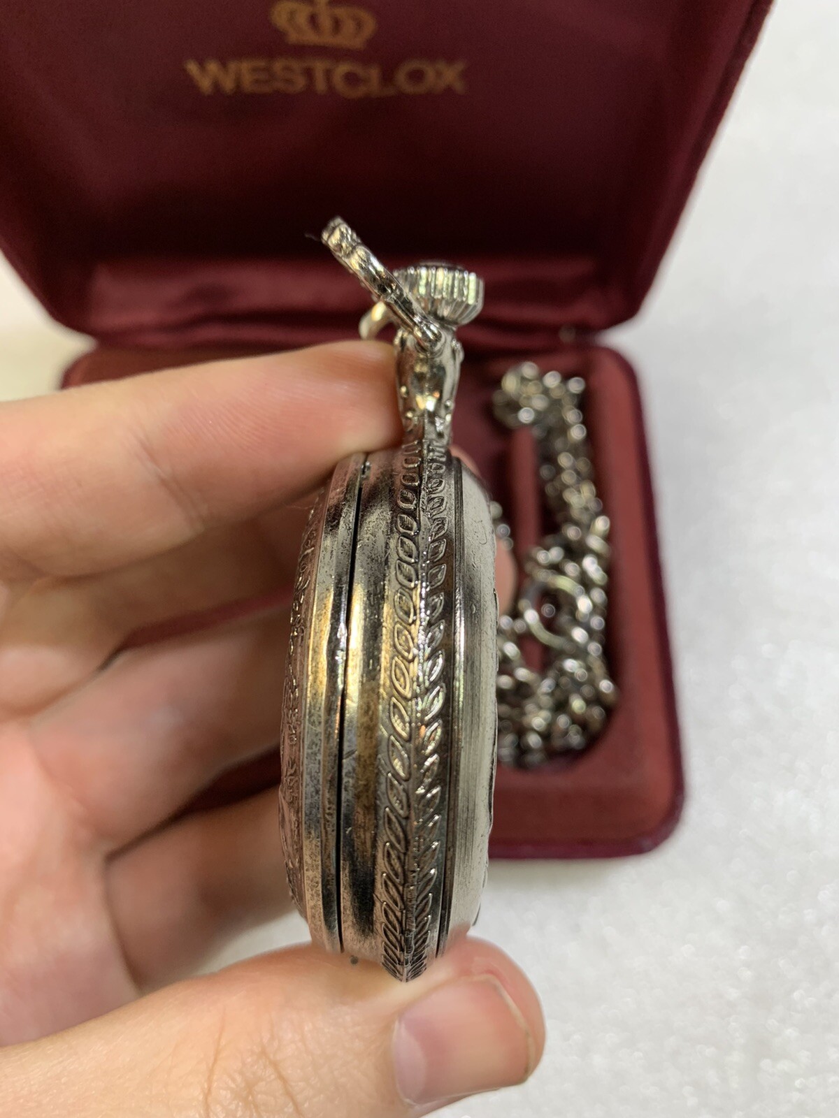 Vintage 1970’s Westclox Hunting Buck Dog Pocket Watch & Chain w ...