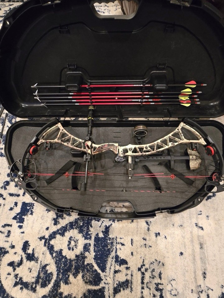Bowtech Experience Compound Bow 70 Lb 29” Draw | eBay