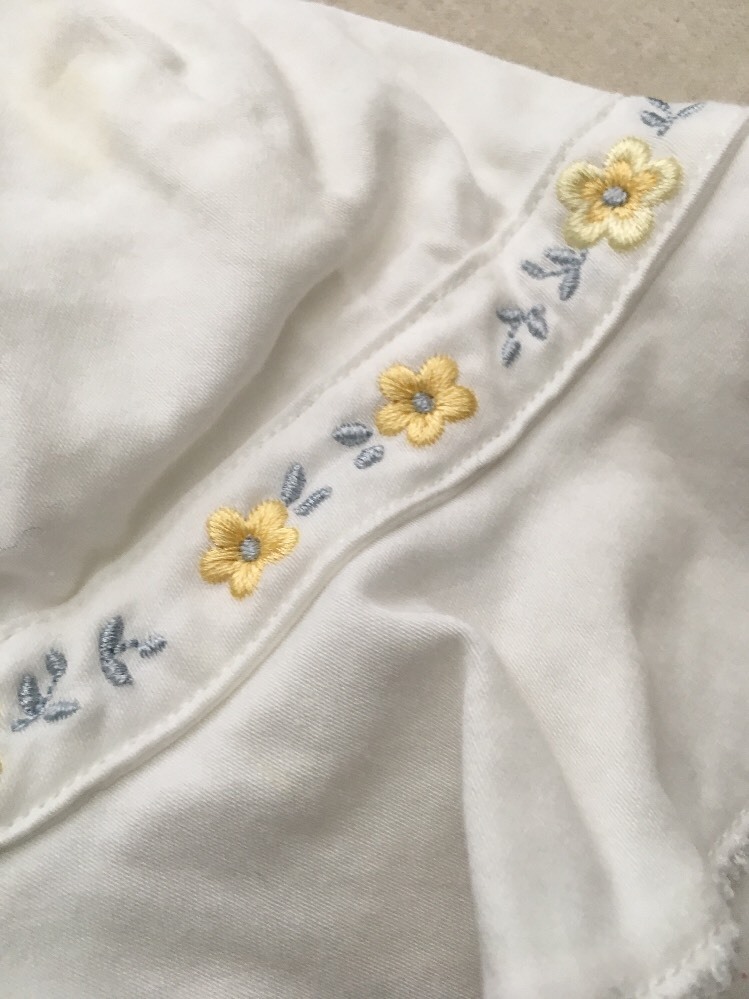 Koala Baby Sunhat Size 6-12mo, White, Yellow Embroidered Flowers Trim ...