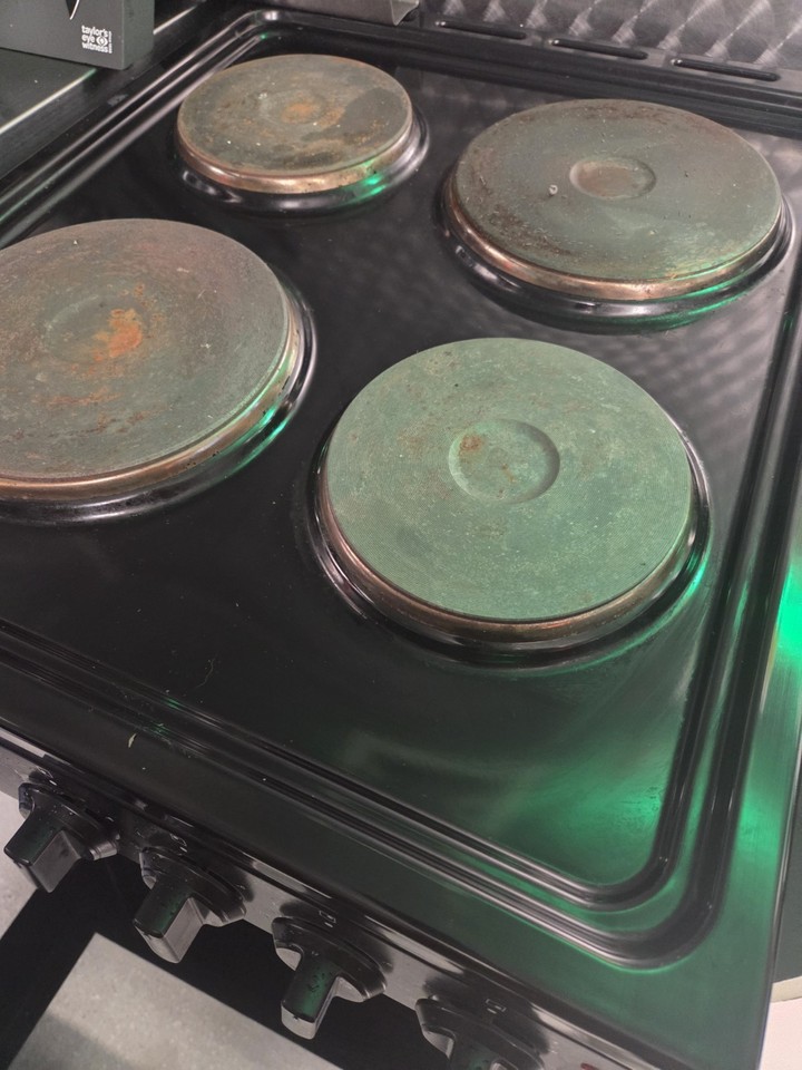 Bush Electric Oven And 4 Ring Hob Cooker. Colour Black. Good Working ...