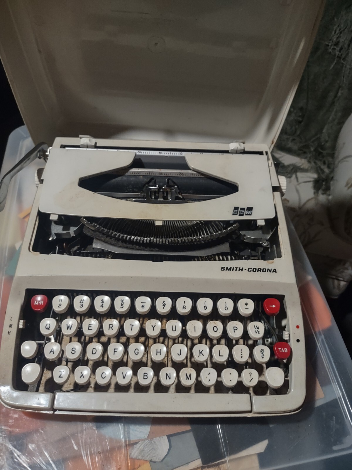 Vintage Smith-Corona Corsair SCM Typewriter & Hard Case Beige | eBay