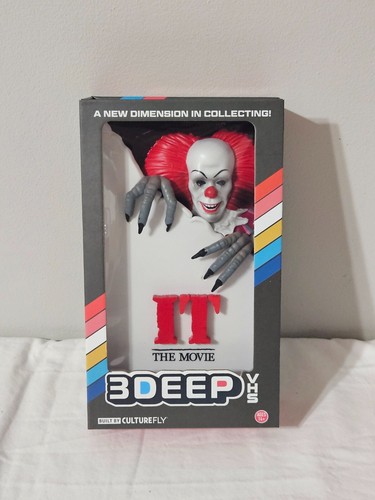 CultureFly 3Deep VHS Stephen King's IT 3D Movie Poster Display. Horror ...