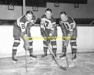 DIT CLAPPER~COONEY WEILAND~RED BEATTIE Pose 4 Photo 8x10 BOSTON BRUINS ...
