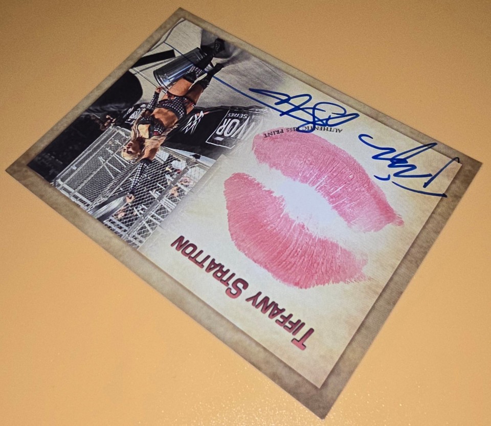 Tiffany Stratton Autograph Survivor Series 2024 Collectors Expo Kiss ...