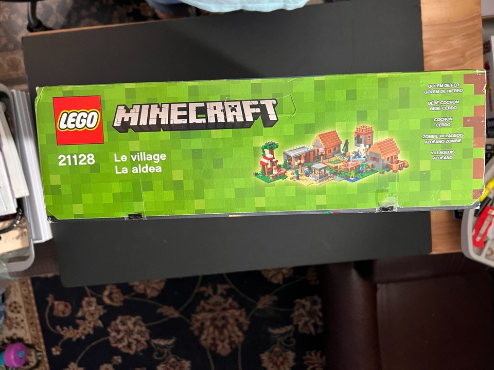 "RETIRED" - LEGO - 21128 - Minecraft - "The Village" - Factory Sealed ...