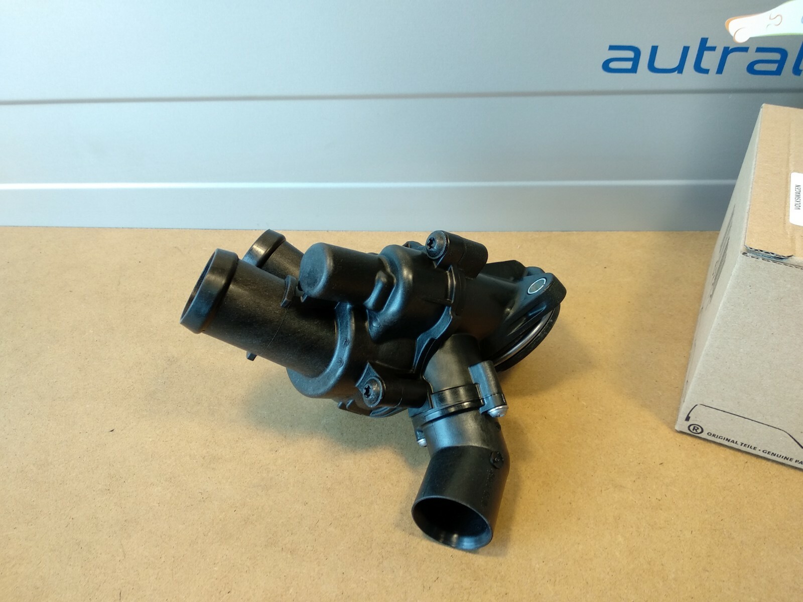 OEM+Volkswagen+TRANSPORTER+T5+Thermostat+03L121111AF+Genuine for sale ...