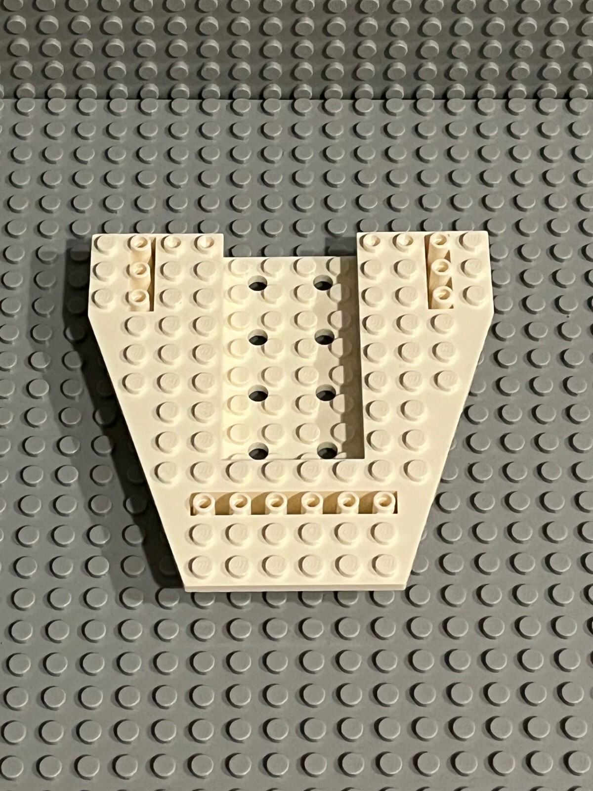 LEGO Vehicle Base Cockpit 12 x 12 x 1 ⅓ White (76158) Part 43979 | eBay