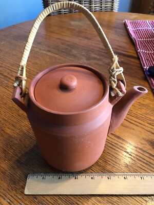 Primitives - Clay Pot