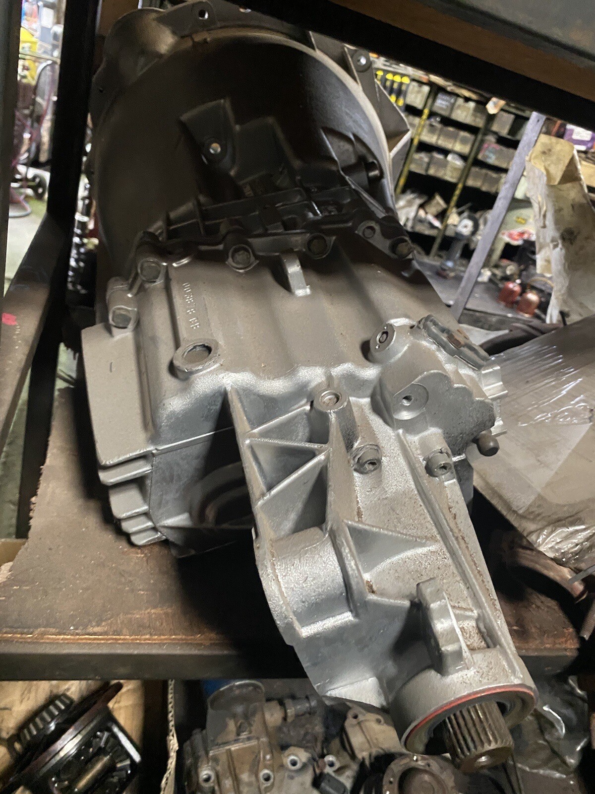 COMMODORE VS VT V8 GEARBOX RECONDITIOND GETRAG MANUAL 5 SPEED | eBay ...