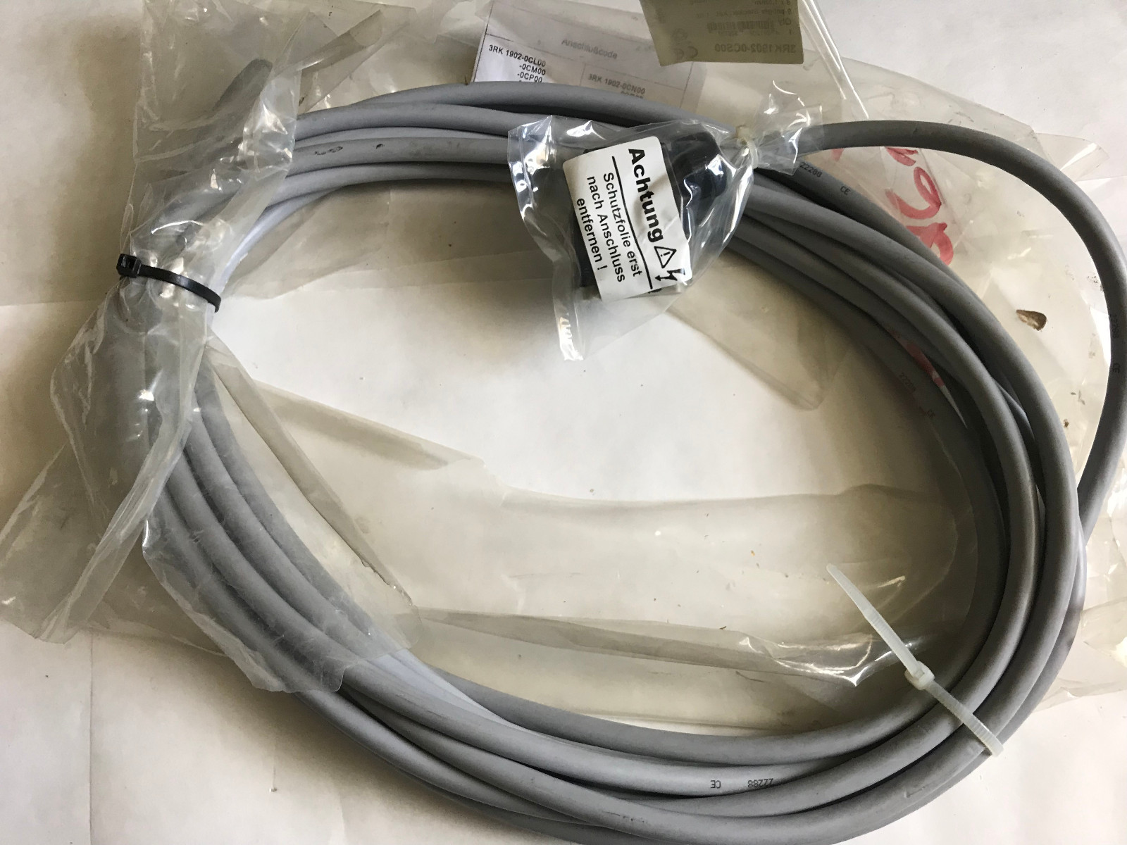 SIEMENS 3RK1902-0CS00 SERVO MOTOR CABLE SUPPLY CORDSET,9POLE HARTING ...