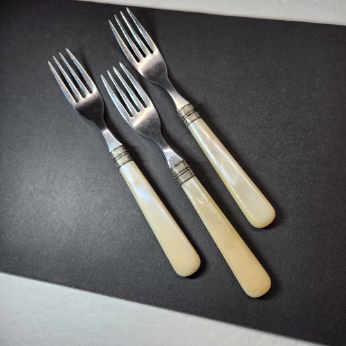 Three Vintage Cambridge Stainless Dinner Forks Cameo Pearlized White ...