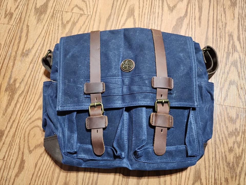 The Legend of Vox Machina Kickstarter Messenger Bag | eBay