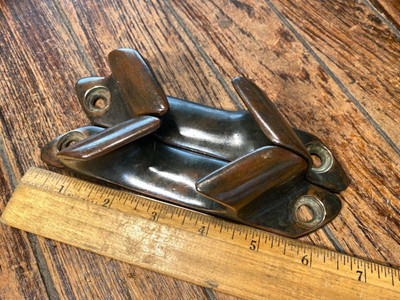 Cleats & Chocks - Bow Chock