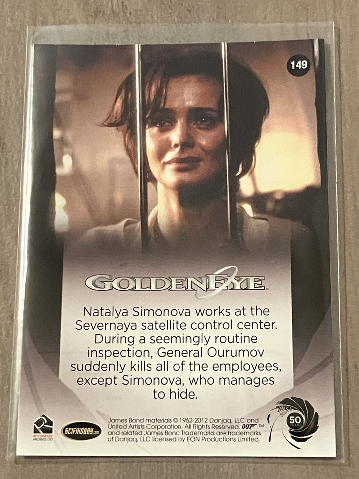 Natalya Simonova / Izabella Scorupco - James Bond 007 Trading Card ...