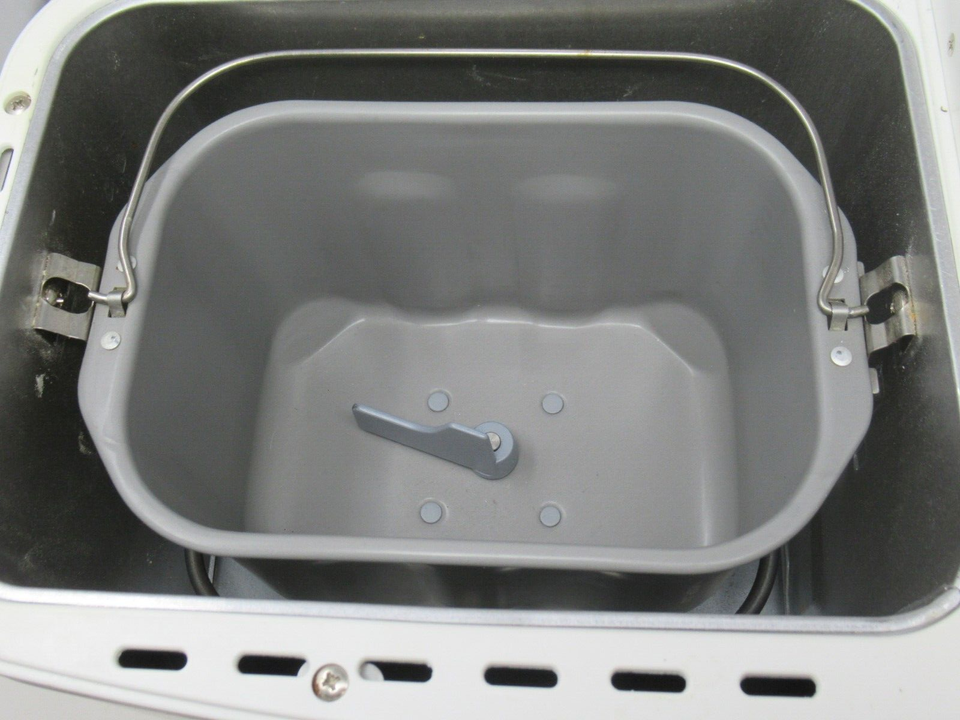 BREADMAN 1-2 LB. DIGITAL BREAD MAKER WHITE TR845, BREAD MACHINE FRUIT ...