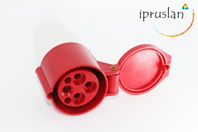 Sockets - Female Socket 3 Pole