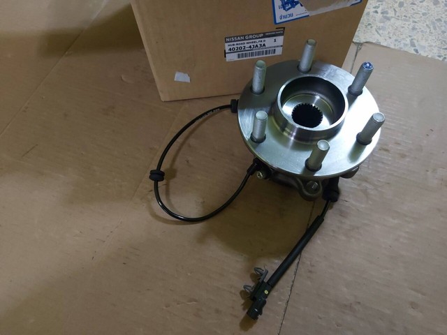Genuine Nissan Hub Road Front 402024JA3A for sale online | eBay
