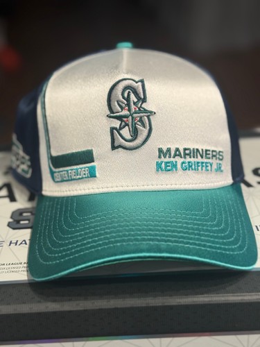 2025 Topps x Lids x Mitchell & Ness Ken Griffey Jr Baseball Cap Player ...