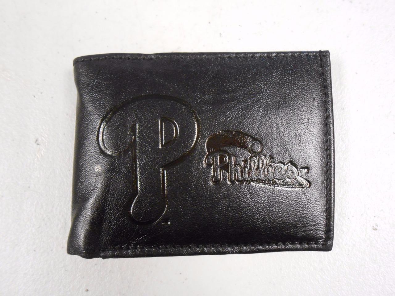 NEW MLB PHILADELPHIA PHILLIES ADULT LEATHER BI-FOLD WALLET 70PP | eBay