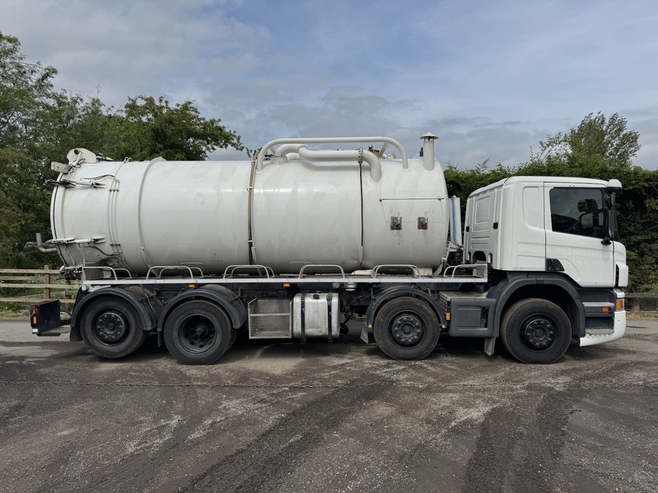 Scania P400 - Vallely Stainless Steel Liquid Ring Vacuum Tanker - Euro ...