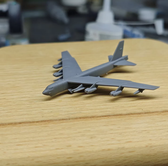 1/2000 1/700 1/400 1/350 B-52H Heavy subsonic jet-powered strategic ...