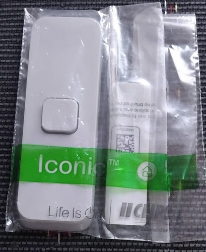 Clipsal Iconic Skin Architrave Switch 1 Gang Vertical 9311554785598 ...