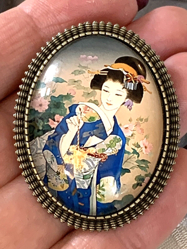 Gorgeous Japanese Geisha in Blue Kimono Vintage Effect Cameo Brooch ...