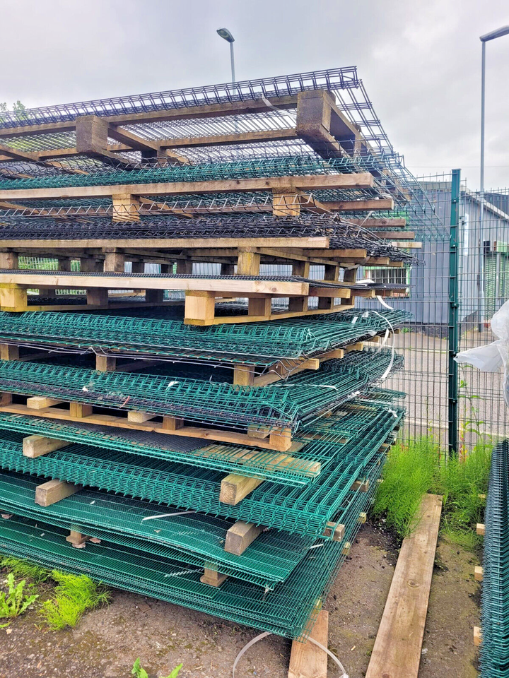 Assorted Mesh Panels - V Mesh, 358 Prison Mesh, Double/Twin Wire Mesh ...