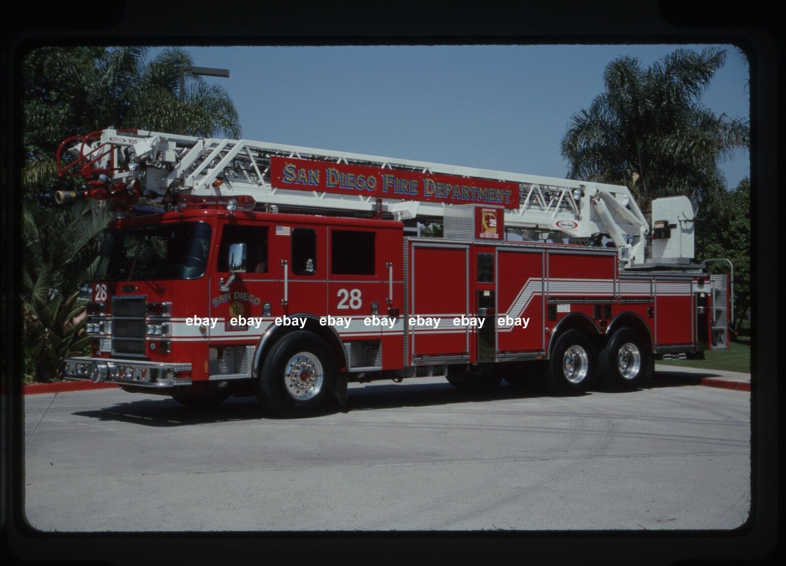 San Diego CA L28 Pierce Dash 100' Aerial Fire Apparatus Slide ...