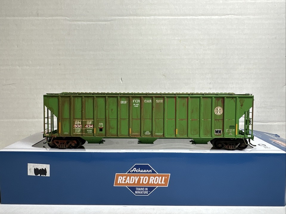 Ho Scale Athearn RTR Weathered BNSF Buffer Car Service 54’ FMC Covered ...