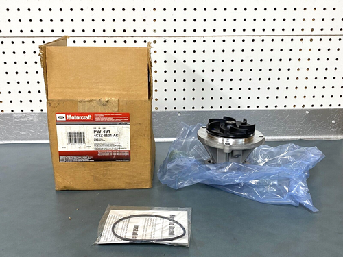 Ford OEM NOS 4C3Z-8501-AC Water Pump 2004-2007 F-250 Super Duty 6.0L ...