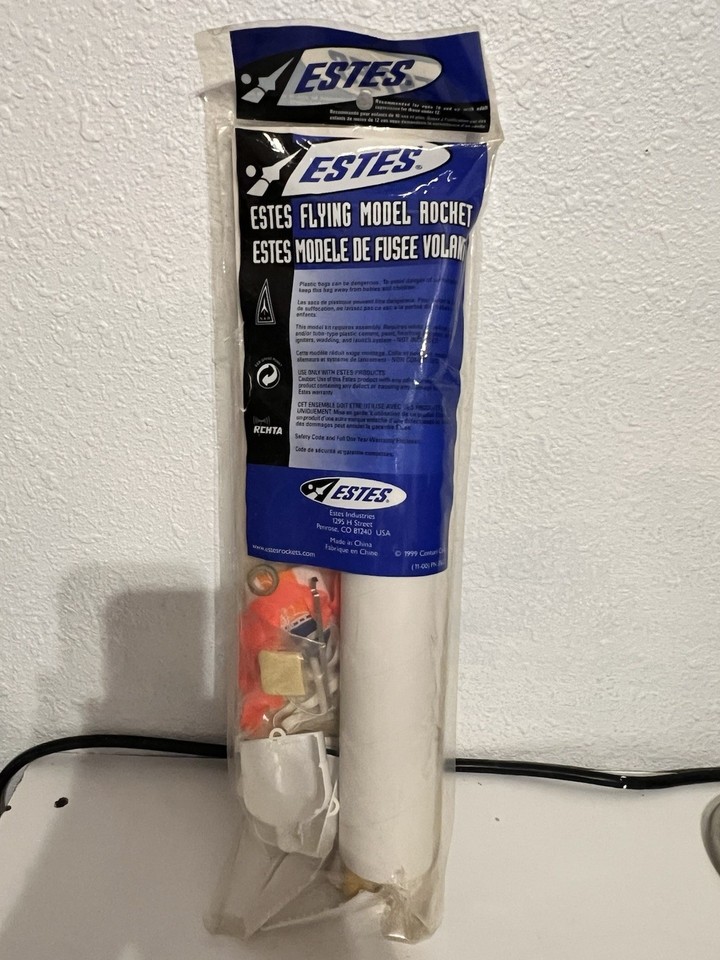 Estes BLU-97b Cluster Bomb Flying Model Rocket Kit #2055 OOP New ...