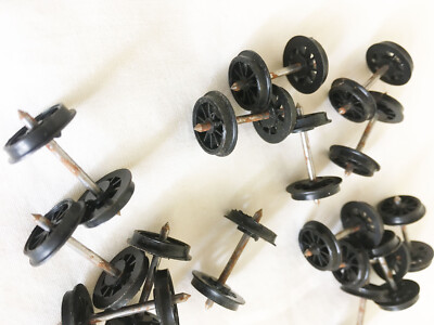 Model Railway Wheels for Wagons Pack 30 Axles 10 Spoke 00 Gauge New Old ...