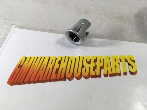 GM OEM 2015 Silverado 2500 HD Bumper Components-Park Sensor Bracket ...