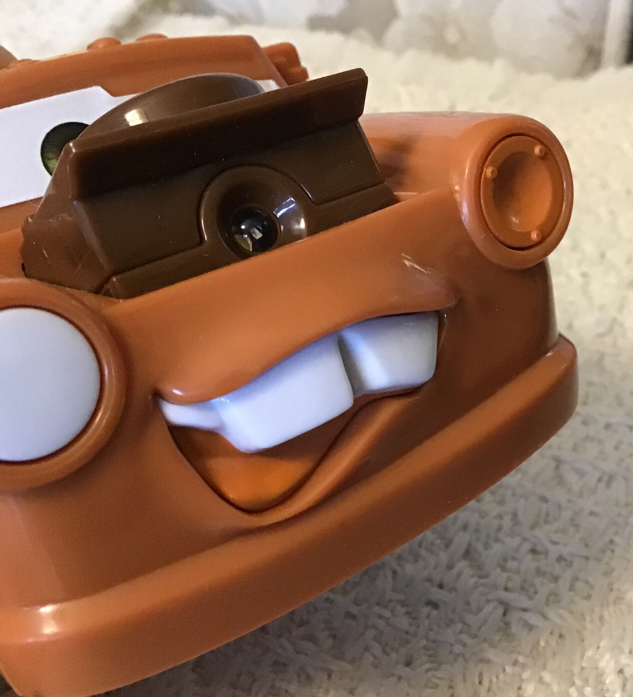 Disney PIXAR Cars 2 LIGHTS MATER - Fisher Price, V7612. Tow Truck ...