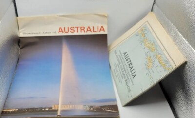 VTG 1974 Hammond Australia Atlas & 1948 Nat Geo Australia Fold-Out Map ...