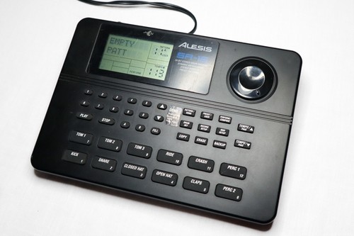 🎵 Alesis SR-16 Drum Machine - 24-Bit Stereo Rhythm Composer | Good ...