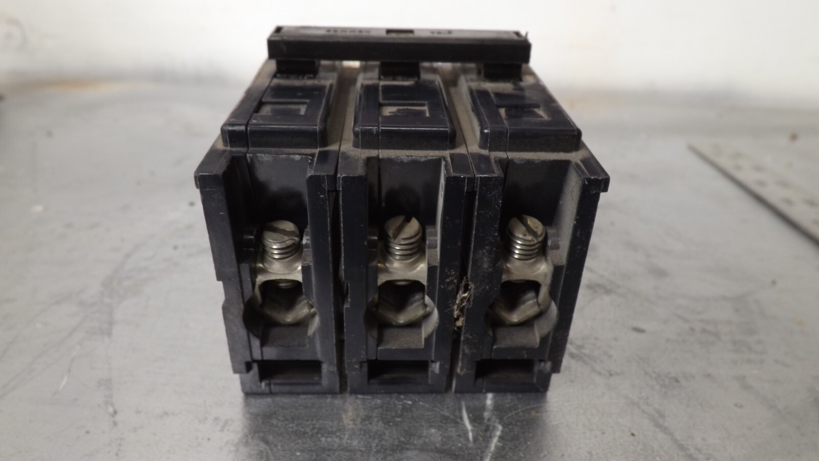 Westinghouse BAB3100H Bolt On Circuit Breaker 100A 3P 240V Type BA 100 ...