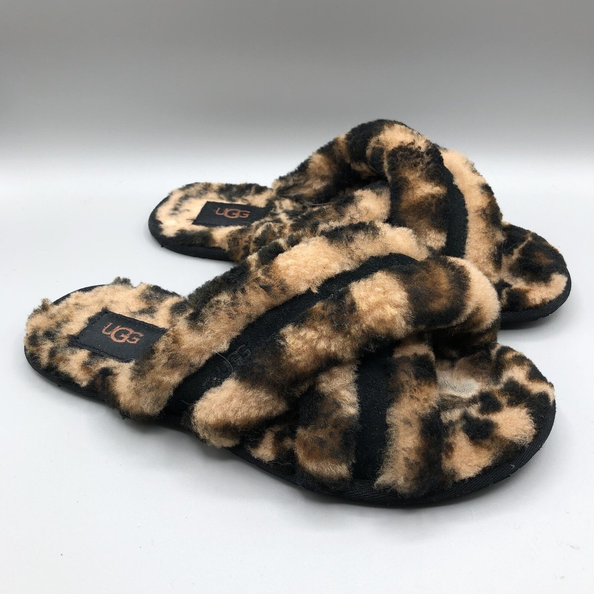 UGG Scuffita Slippers Slip On Panther Print Women's Size 7 UGG Scuffita Slippers Slip On Panther Print Women's Size 7