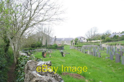 Photo 6x4 Y Fynwent Newydd/ The New Cemetery, Capel Llangoed Chapel ...
