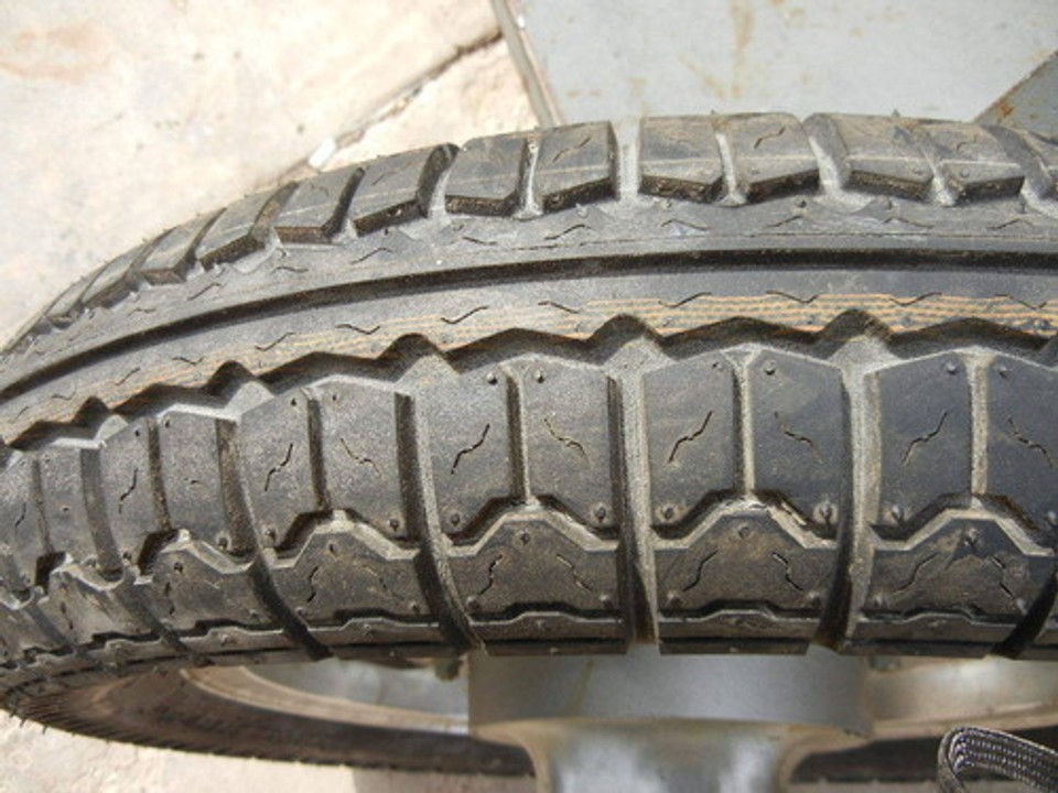 NOS 1978 Honda CB750A CB750 Auto Rear Wheel Rim w Bridgestone Super ...