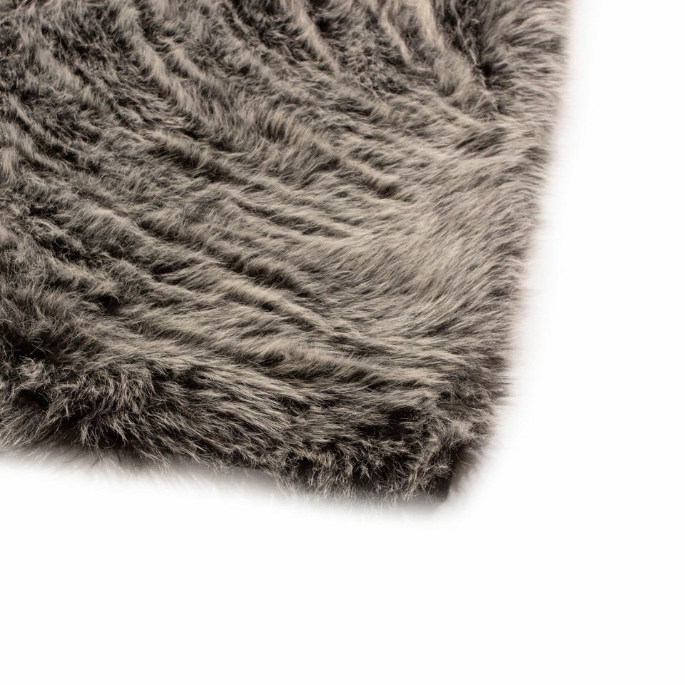 Faux Fur Shag Rug Wolf Tips Two Color Sheepskin Furry Soft Non Slip Rug ...