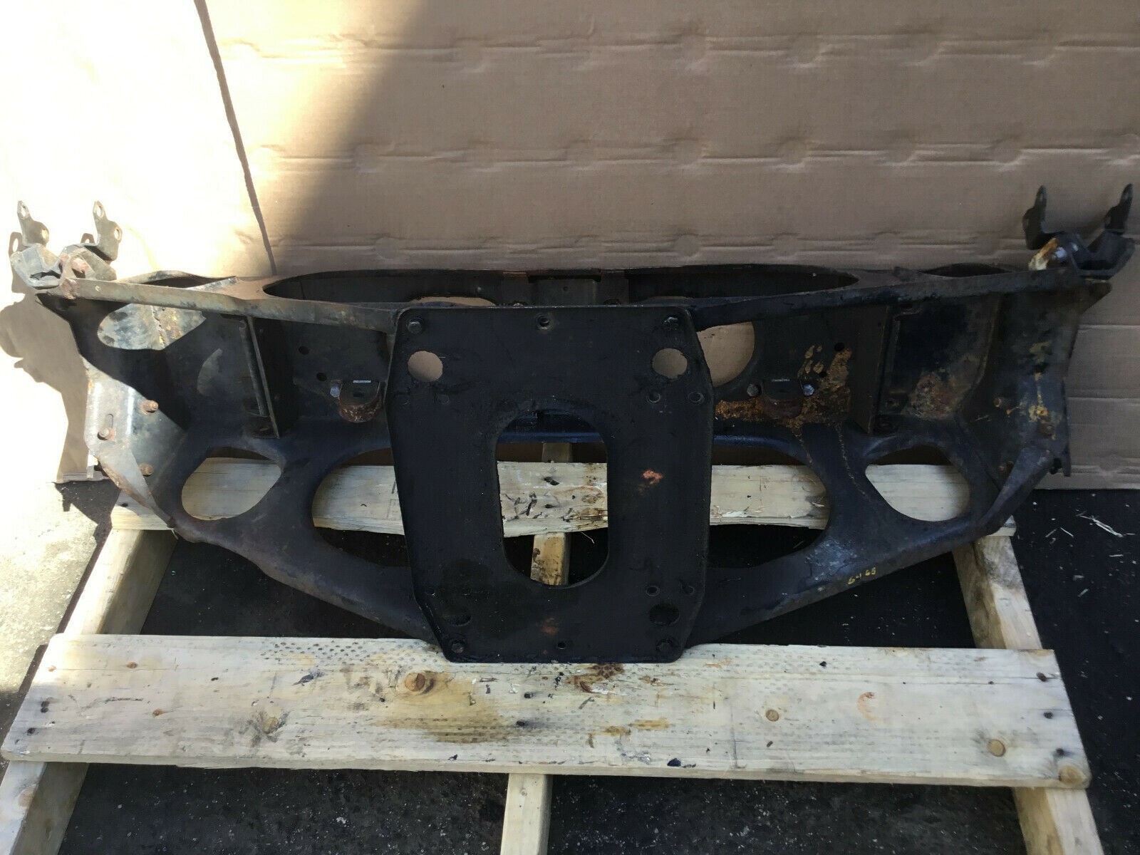 76-80 82-96 Jaguar XJS Rear Suspension Subframe Crossmember E P | eBay