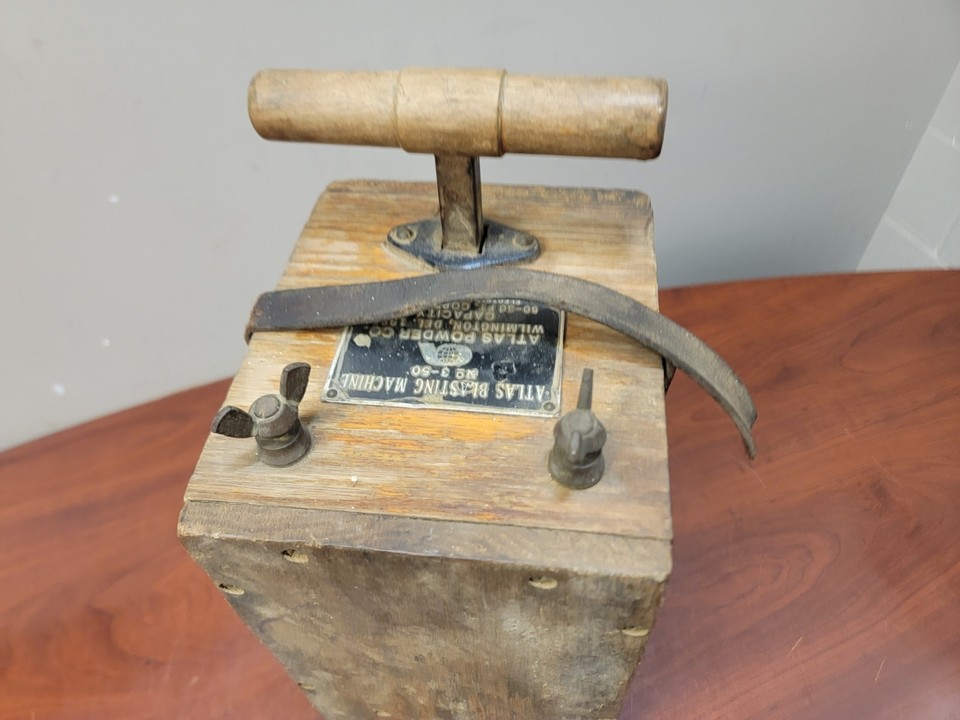 Antique ATLAS Dynamite Blasting Machine No. 3-50 Mining Detonator ...