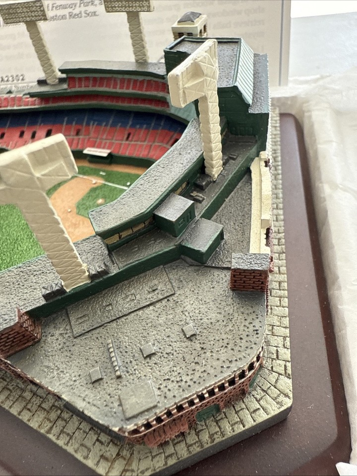 Danbury Mint Modern FENWAY PARK Stadium Replica Boston Red Sox w/COA ...
