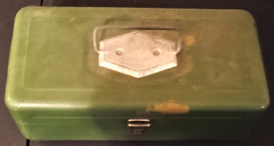Vintage Victor Metal Tackle Box Green Fixed Tray – AI Co USA – Fishing ...