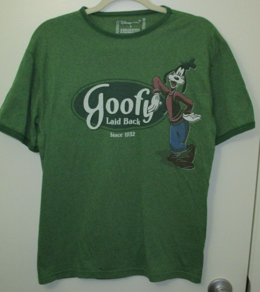 Disney Store Goofy Laid Back Since 1932 Graphic Men's… - Gem