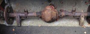 Daimler 250 V8 rear axle | eBay