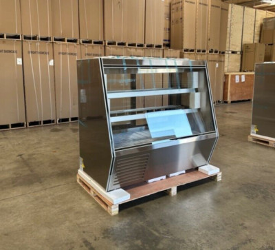 Coolers & Refrigerators - Meat Cases