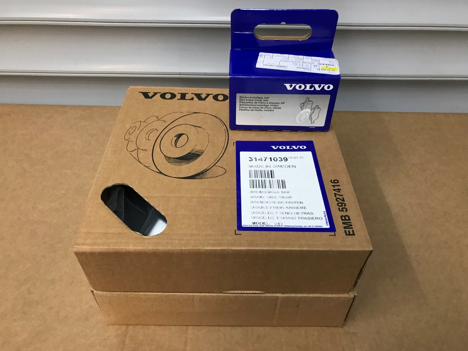 GENUINE VOLVO REAR BRAKE PADS & DISCS V40 mk2 BRAKES 31471039 31341327 ...